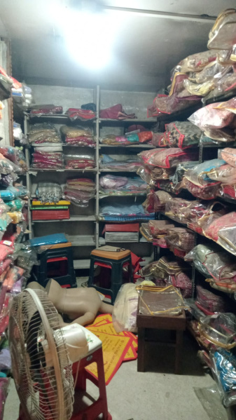 32 Sq.ft. Showroom for Rent in Huzur, Rewa (REI1444294)